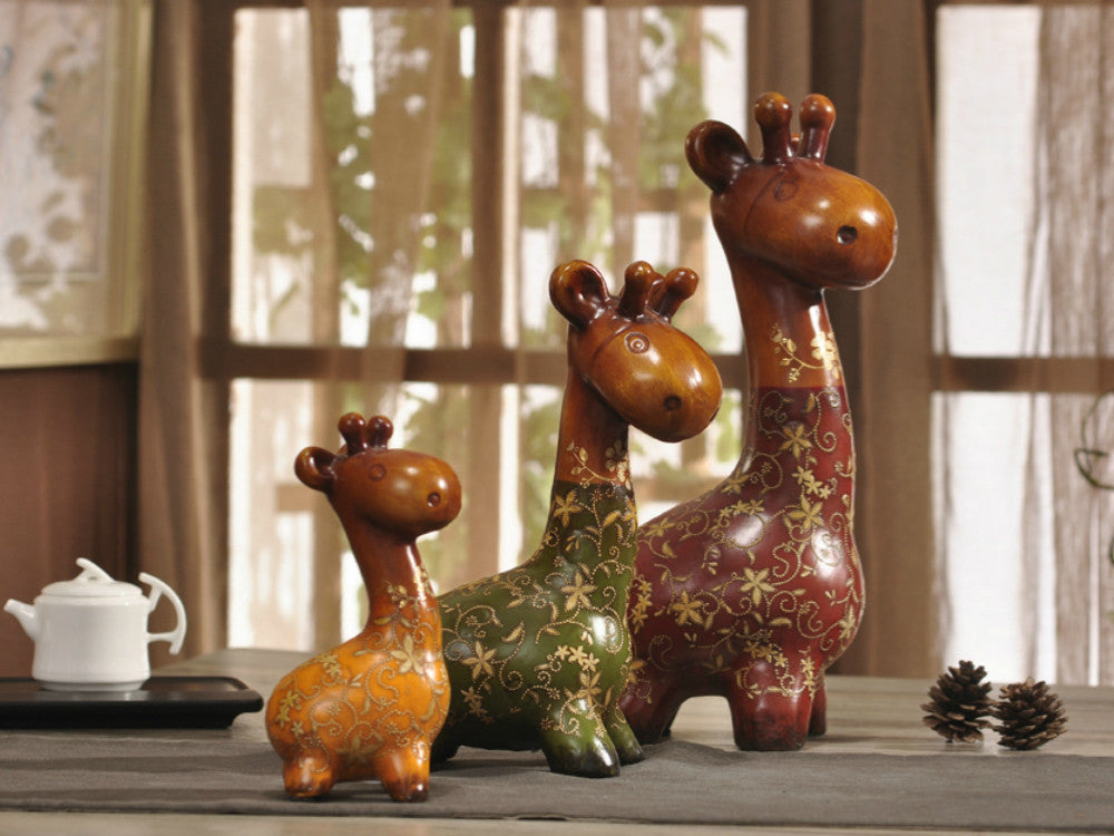 Colorful Giraffe Family - 3 Piece Sculpture Set – Samiksha's